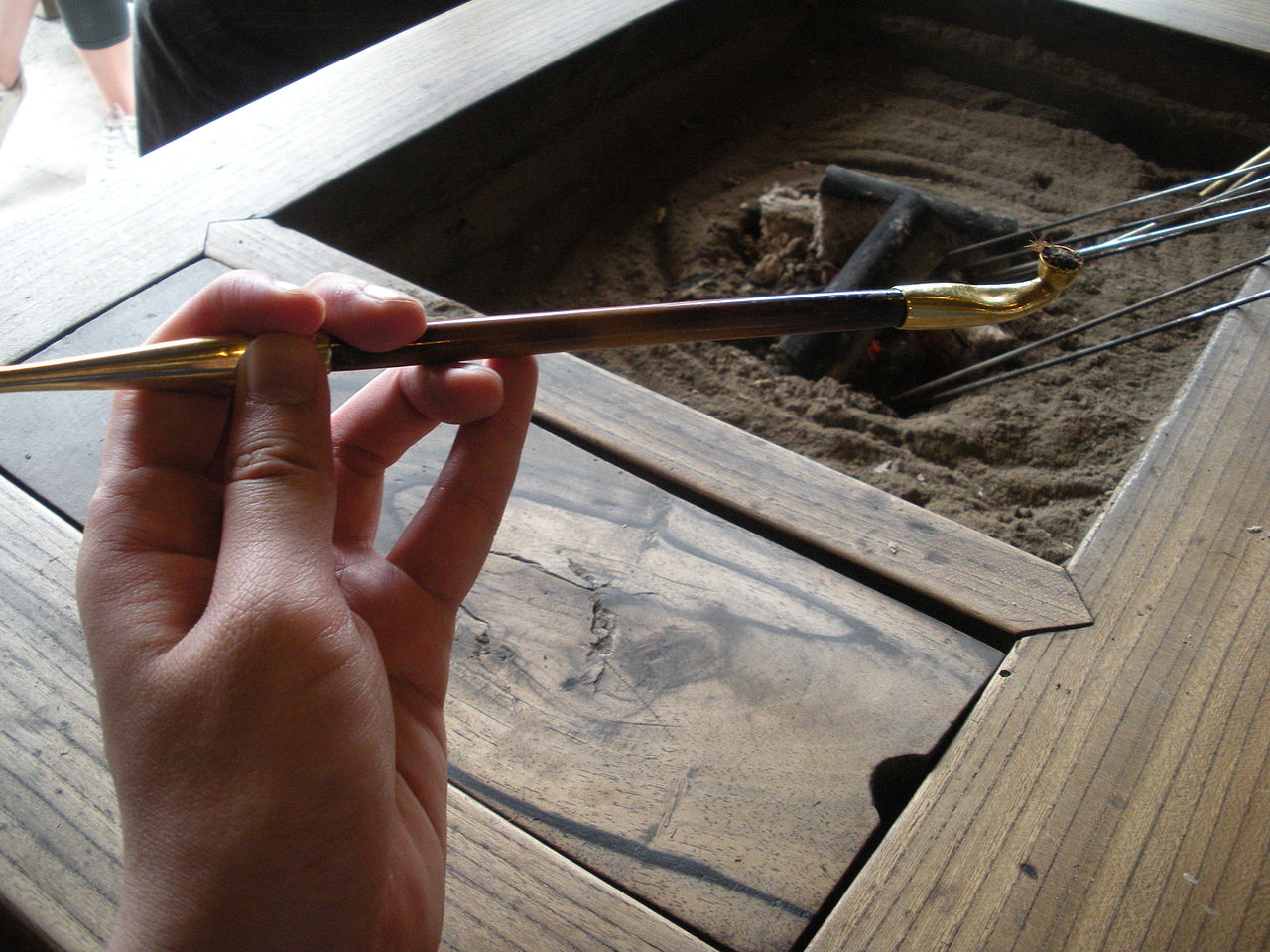 [Eishi’s Japanese Trivia 1] The Origin of “Kiseru”/ Japanese Pipe ...